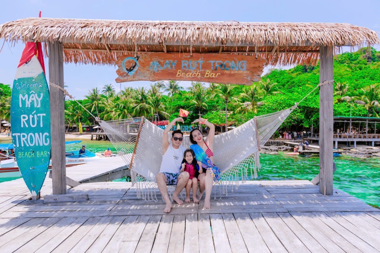 Sứ mệnh Người Nghệ sĩ giữ hồn chèo giữa màu áo lính